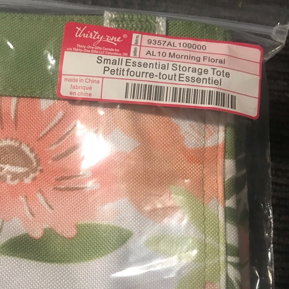 thirty-one | Bags | Small Essential Storage Tote Morning Floral | Poshmark